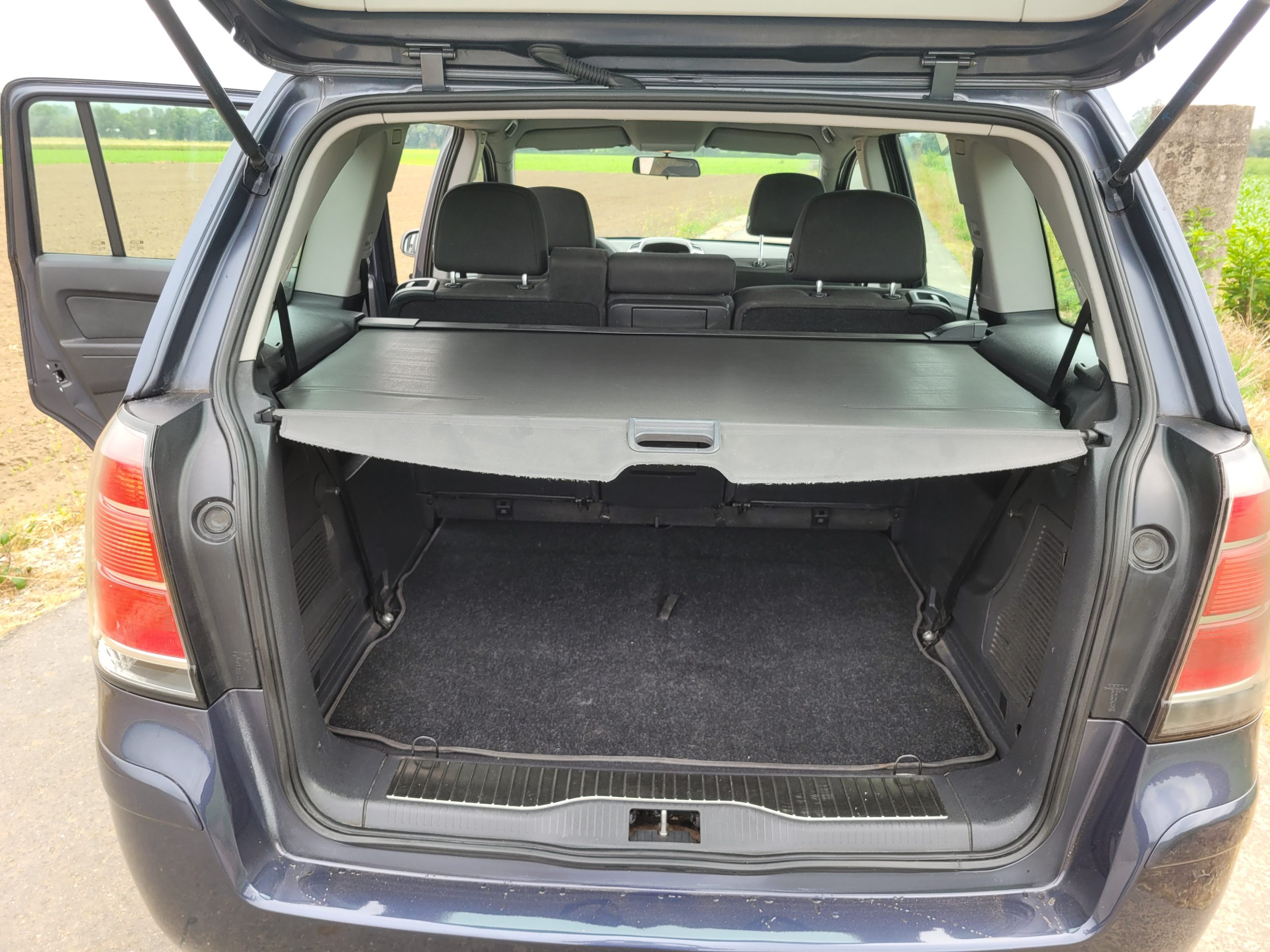 Opel Zafira 1.9 CDTi Cosmo - JR Automóveis