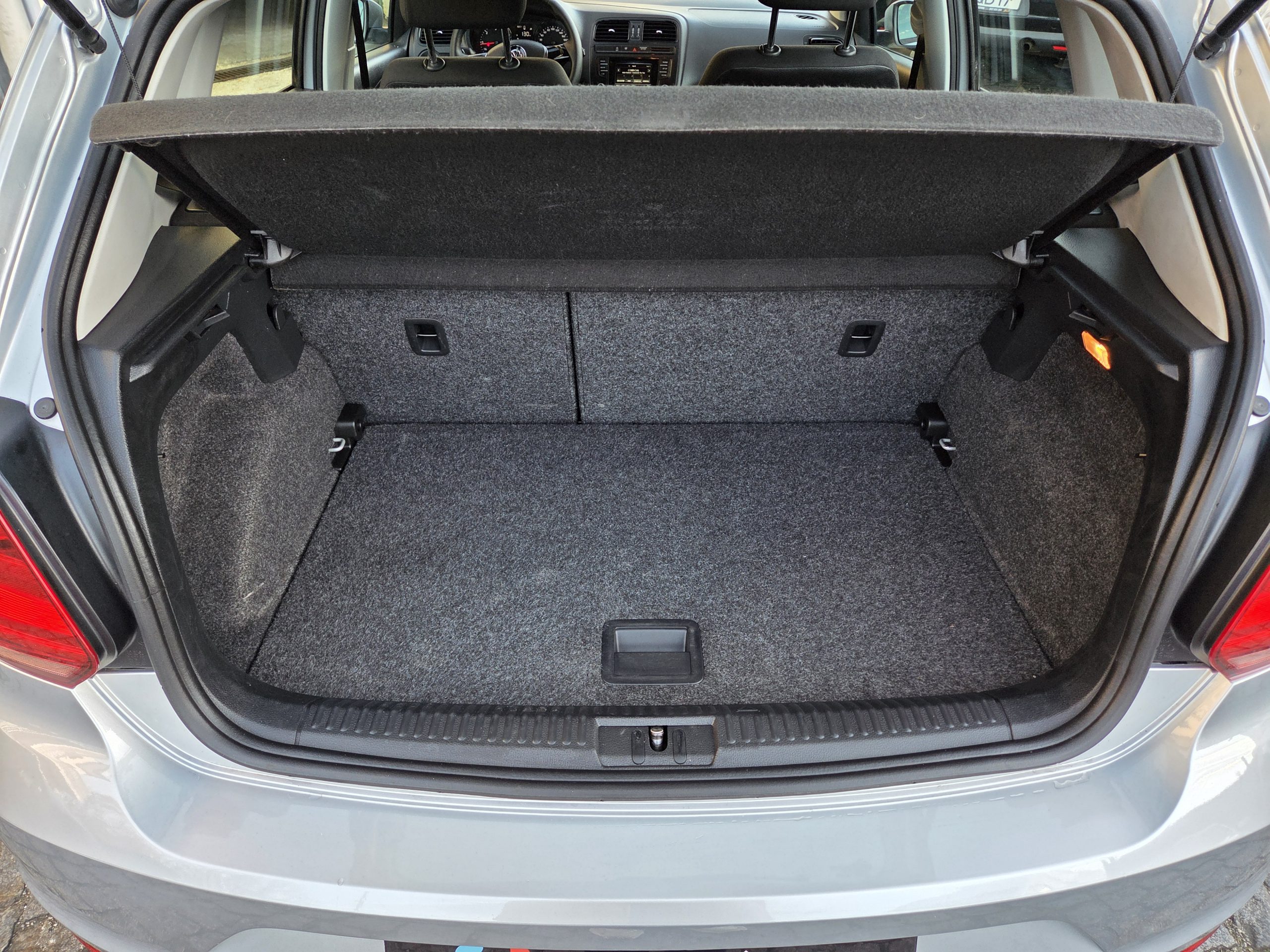 VW Polo 1.4 TDi BlueMotion - JR Automóveis